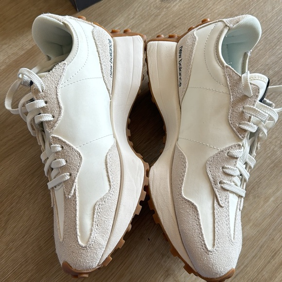 New Balance | Shoes | New Balance 327 | Poshmark